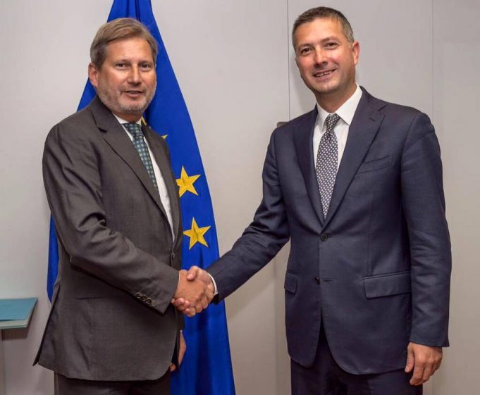 Minister Çollaku held a meeting with Commissioner Hahn - European ...